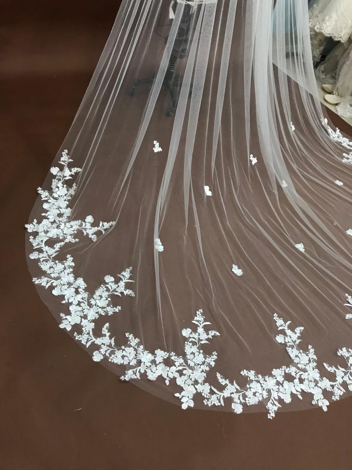 Royal Elegance Real Photo One Layer Wedding Veil W... – Grandado