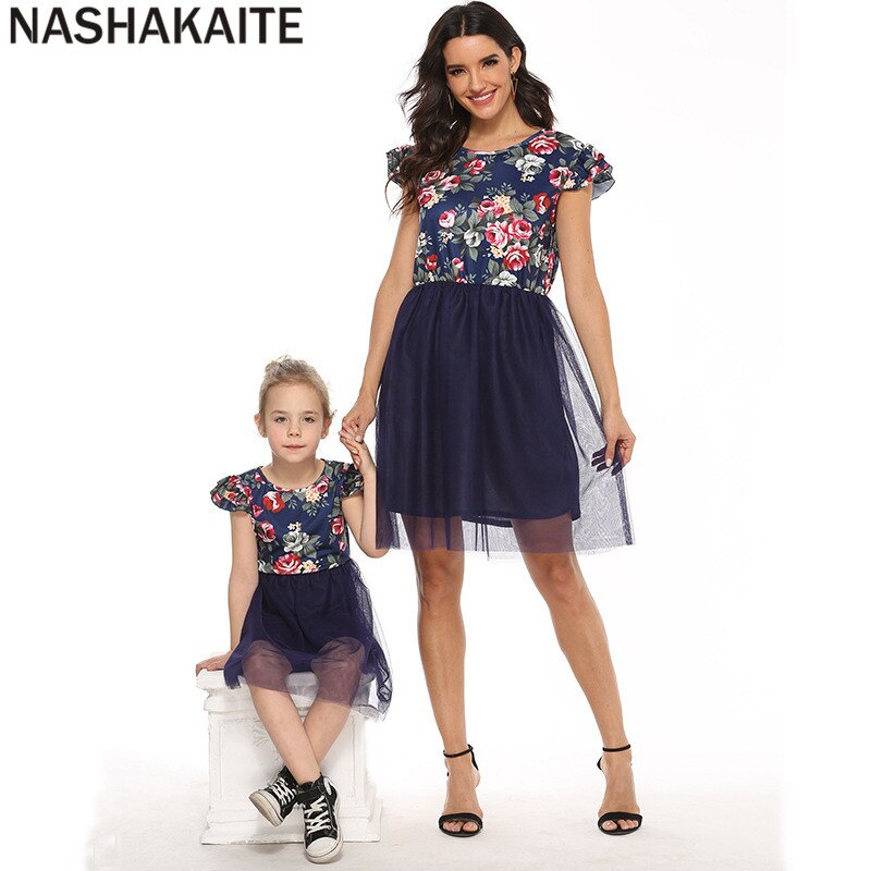 Nashakaite mor dotter klänningar blommiga sömmar n... – Grandado