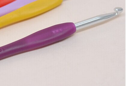 8 PCs Mixed Metal Hook Crochet Kit TPR Aluminum Kn... – Grandado