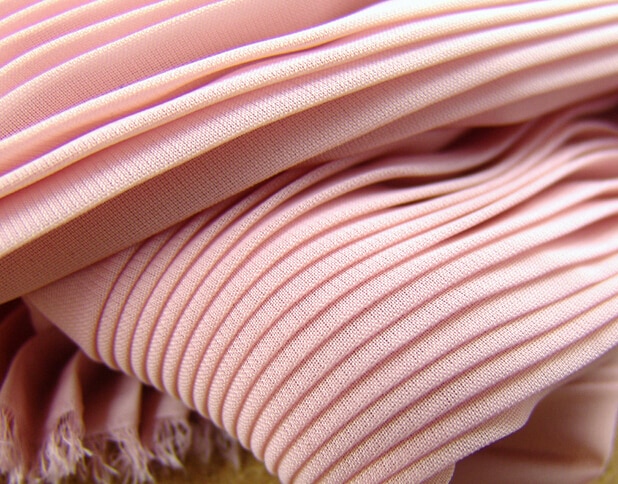 50cm 150cm 59" width light pink crumple accordion ... – Grandado