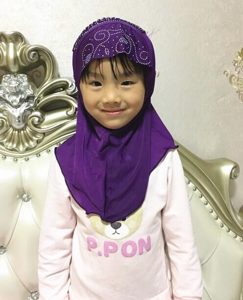 H1082 beautiful small girl hijab with lace on back... – Grandado