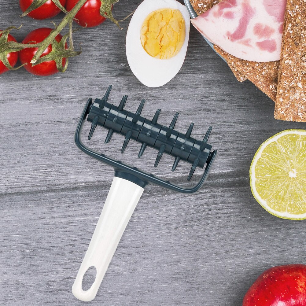 Diy Plastic Pizza Deeg Roller Punch Perforator Per... – Grandado