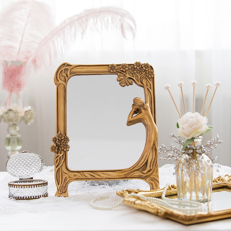 European retro palace style girl heart ins makeup ... – Vicedeal