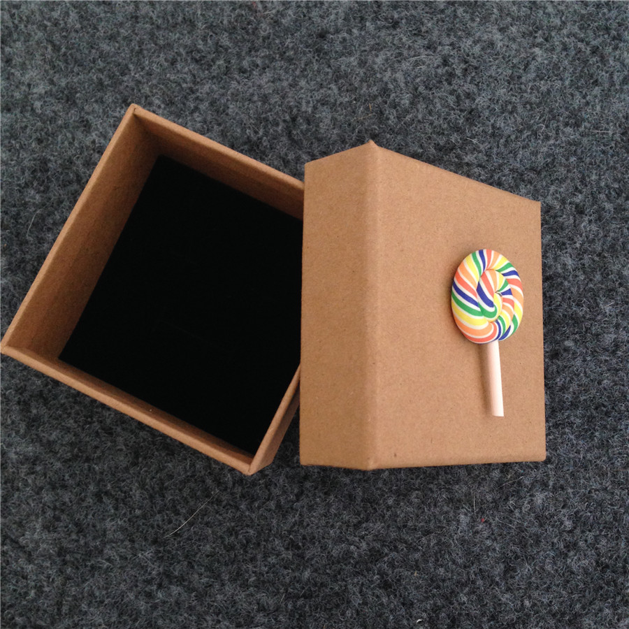 Vintage Square Kraft Paper Box With Candy On Lid S... – Grandado