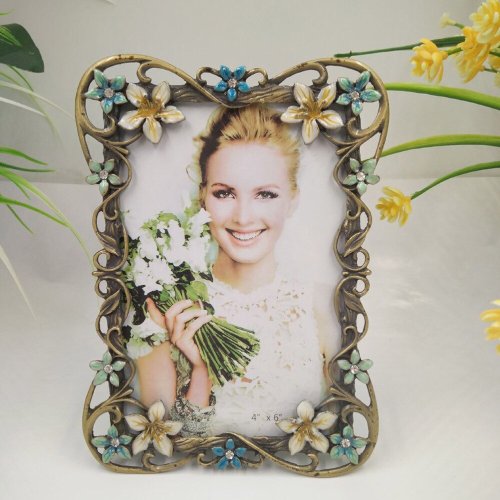 European Retro Metal Phone Frame Vintage Picture F... – Grandado