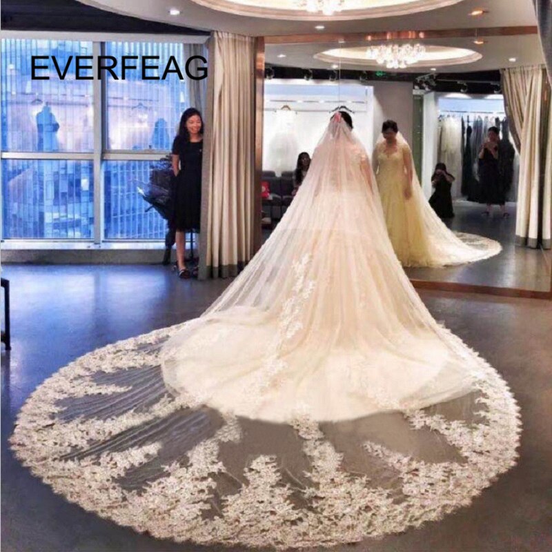 Spets applicerad kant långa bröllopsslöjor två lag... – Vicedeal