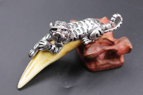 Chinese Antique Tibetan Silver Tiger Inlay Tooth T... – Vicedeal