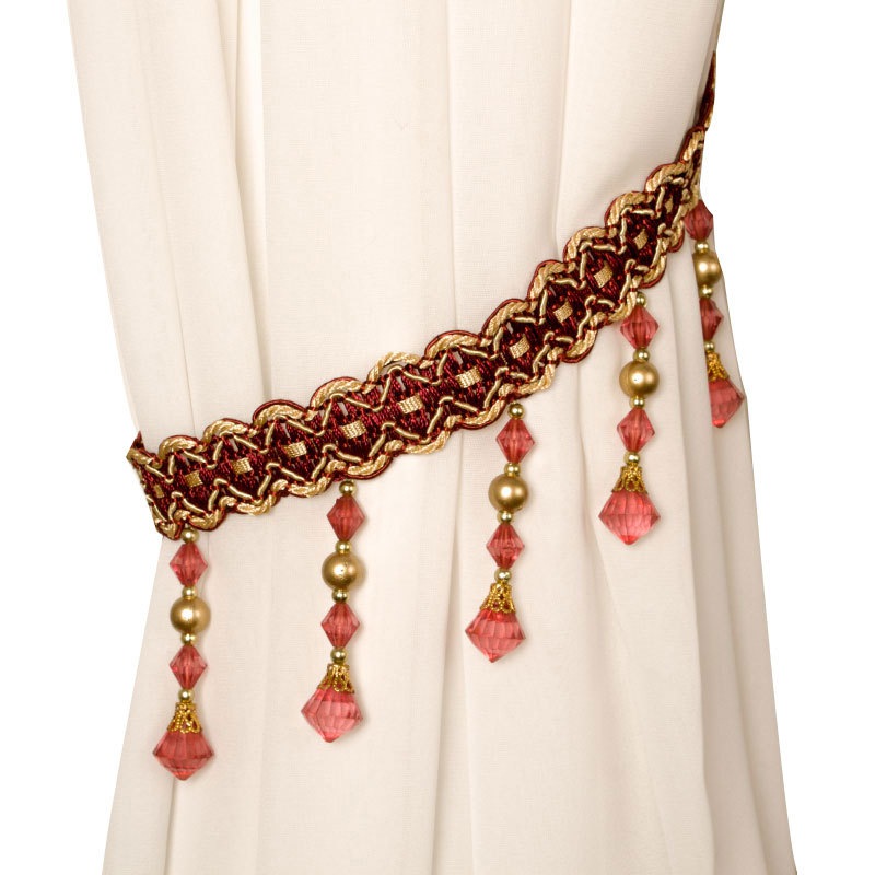 Drape Accessory 7 Little Words