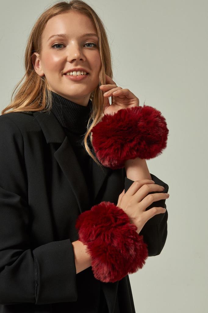 11247 Furry Burgundy Oversleeve – Vicedeal