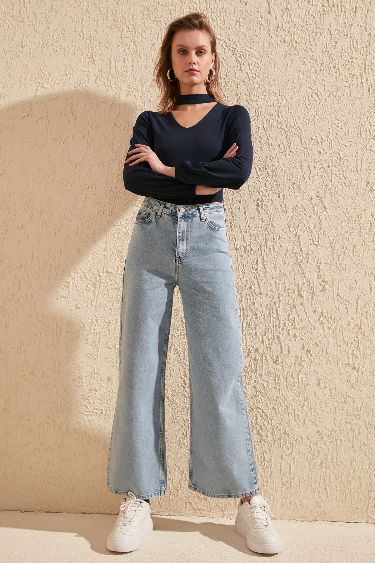 Trendyol Open High Waist Wide Leg Jeans TWOSS20JE0... – Vicedeal