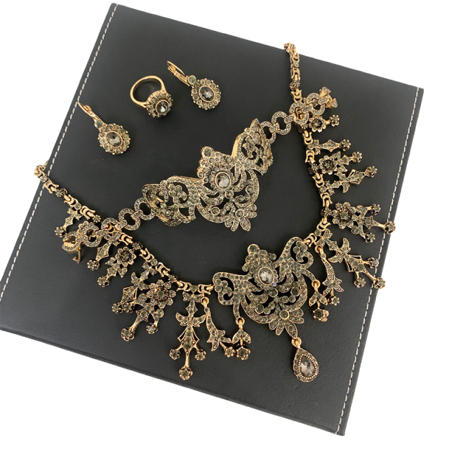Vintage Fancy Flower Jewelry Set Earring Necklace ... – Grandado