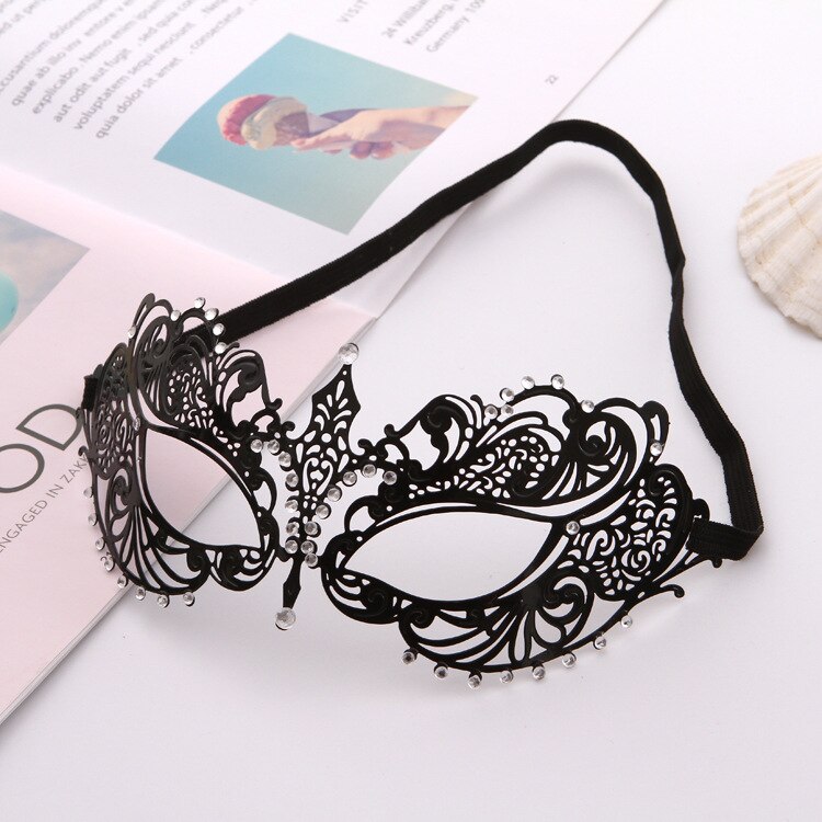 Metal Hollowed-out Diamond Mask Dance Half Face Ey... – Grandado