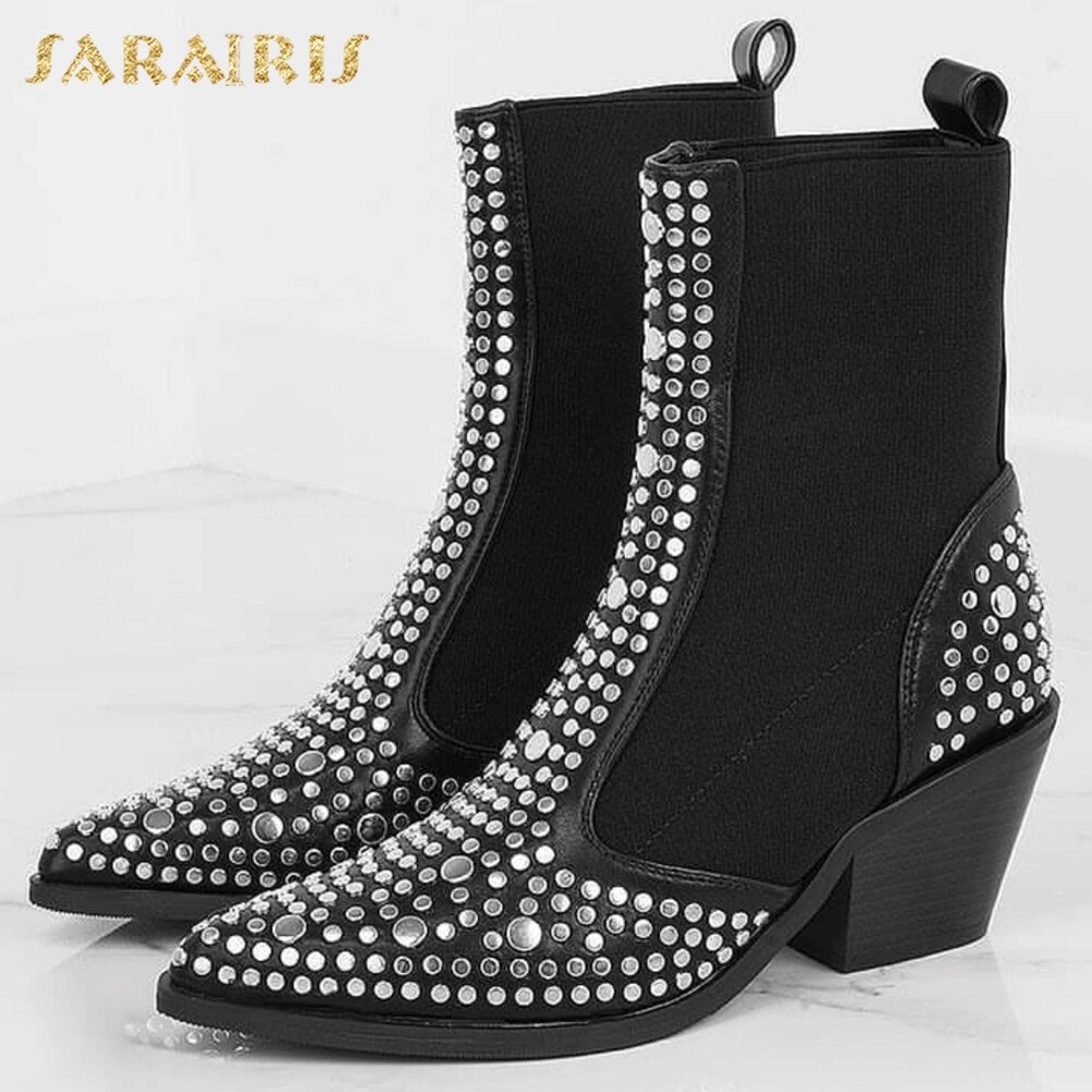 Sararis merke firkantede hæler klassiske nagler el... – Grandado