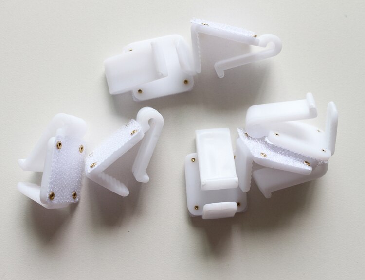 Real Wedding Decoration Table Skirt Skirting Clips... – Vicedeal