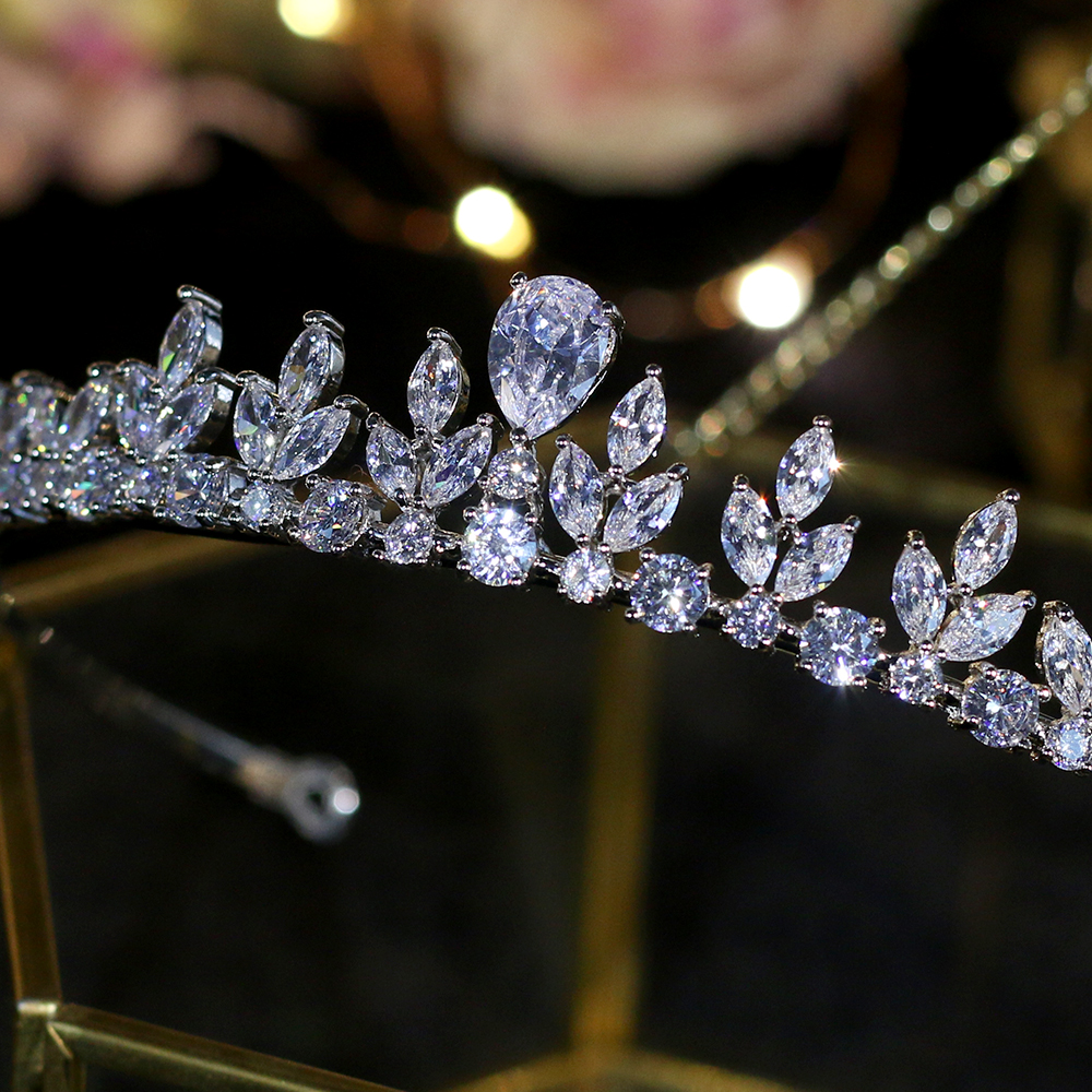 Simple AAA Cubic Zircon queen crown, silver weddin... – Grandado