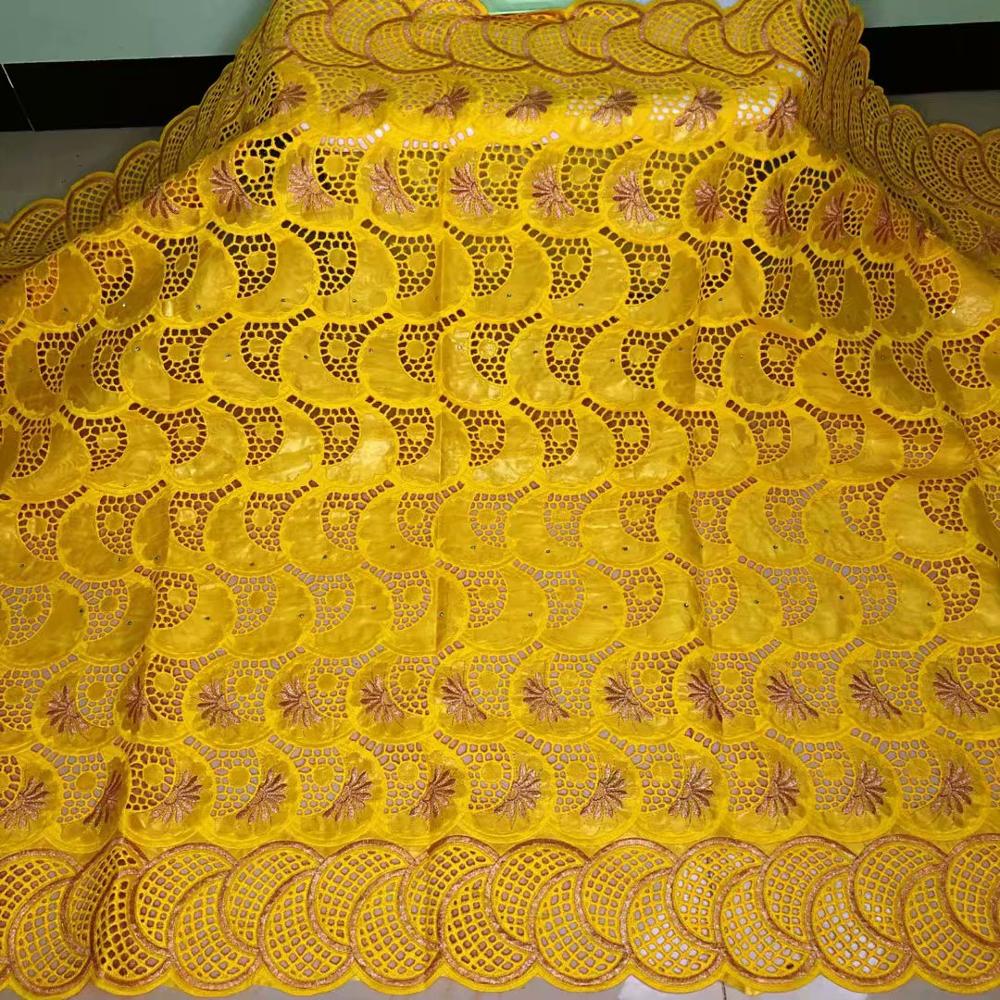 Afrikansk bazin riche stof med brode nyeste broder... – Grandado