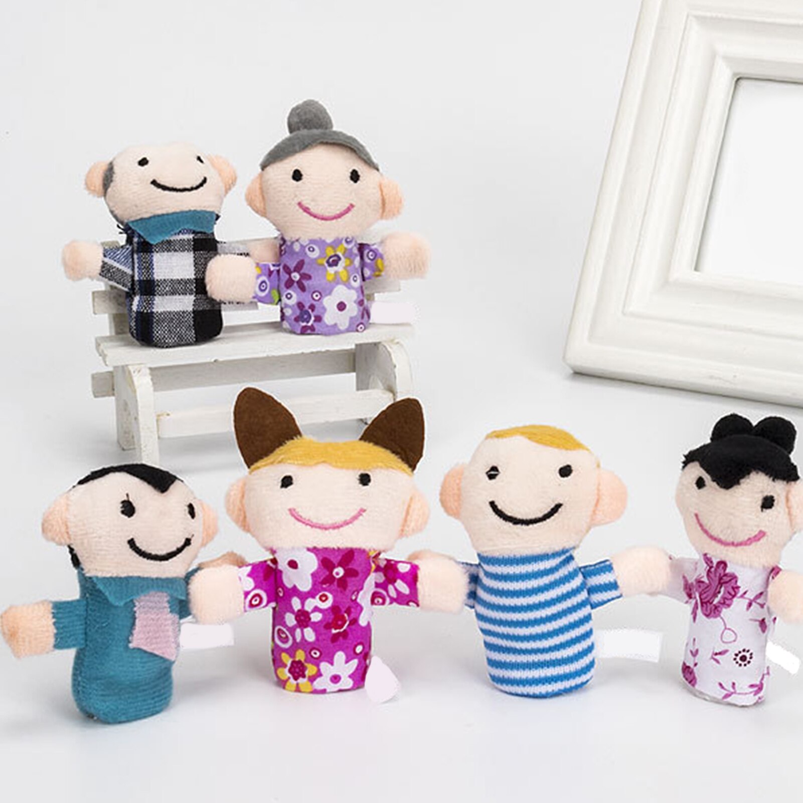 6Pcs Cute Cartoon Finger Toy Family Members Image ... – Grandado