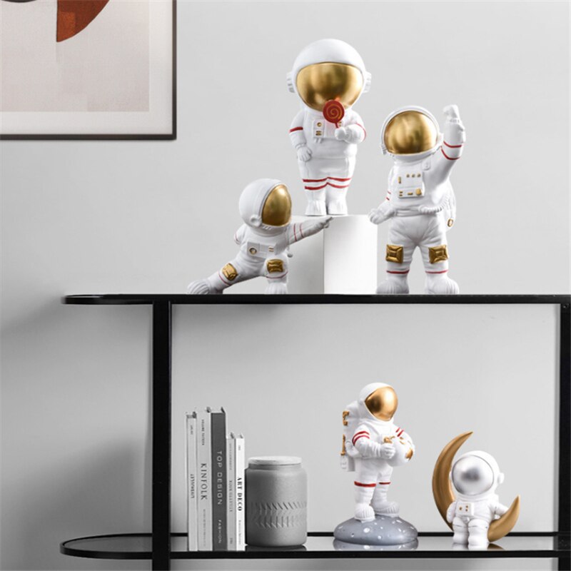 2PCS Modern Astronaut Figures Birthday For Man Boy... – Grandado