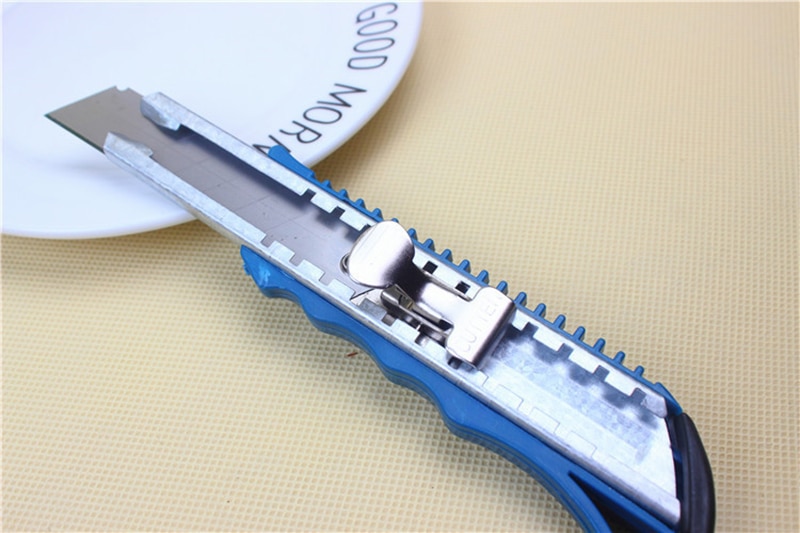 Iron Pusher Utility Knife 18mm Large Paper Cutter ... – Vicedeal