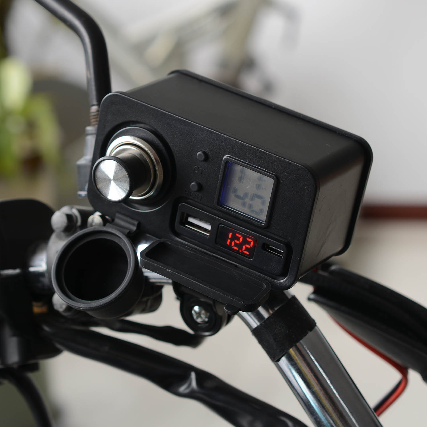 Universal Waterproof 12V Motorcycle Cigarette ligh... – Grandado