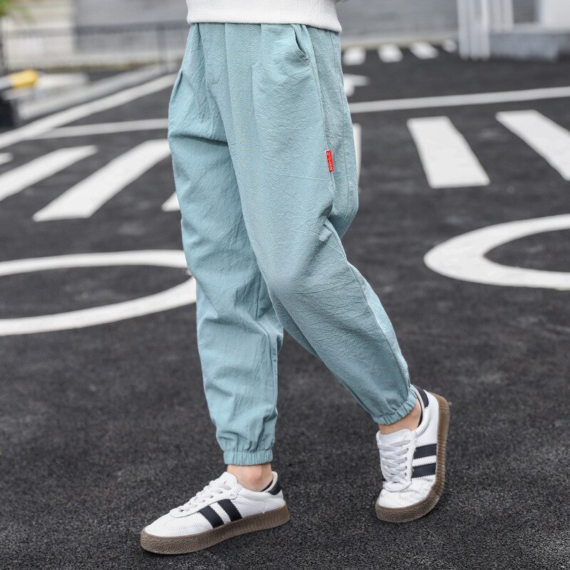 Herbst Dünne Stil Jungen freundlicher Strahl Füße ... – Grandado