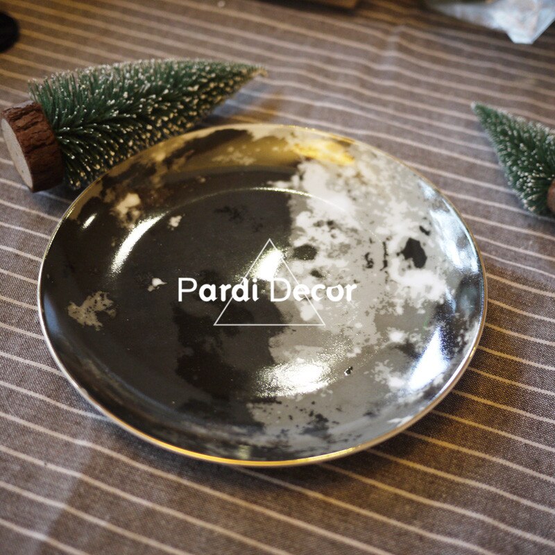 Northern Europe Style Black White Planet Plate Dar... – Grandado