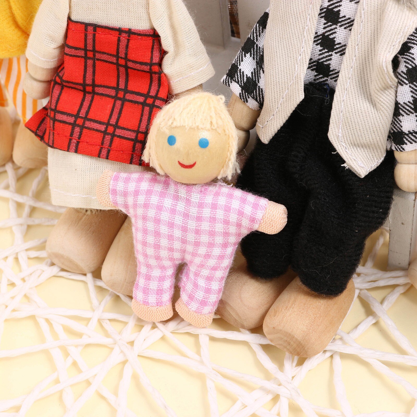 Jointed Doll Wooden Furniture Dolls House Family M... – Grandado