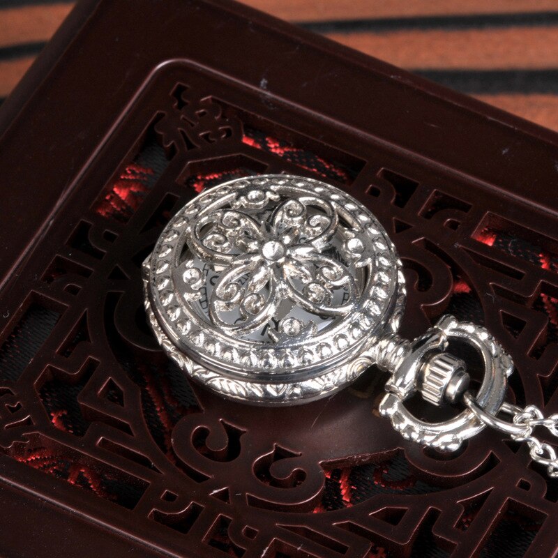 Small silver four-petal hollow quartz pocket watch – Grandado