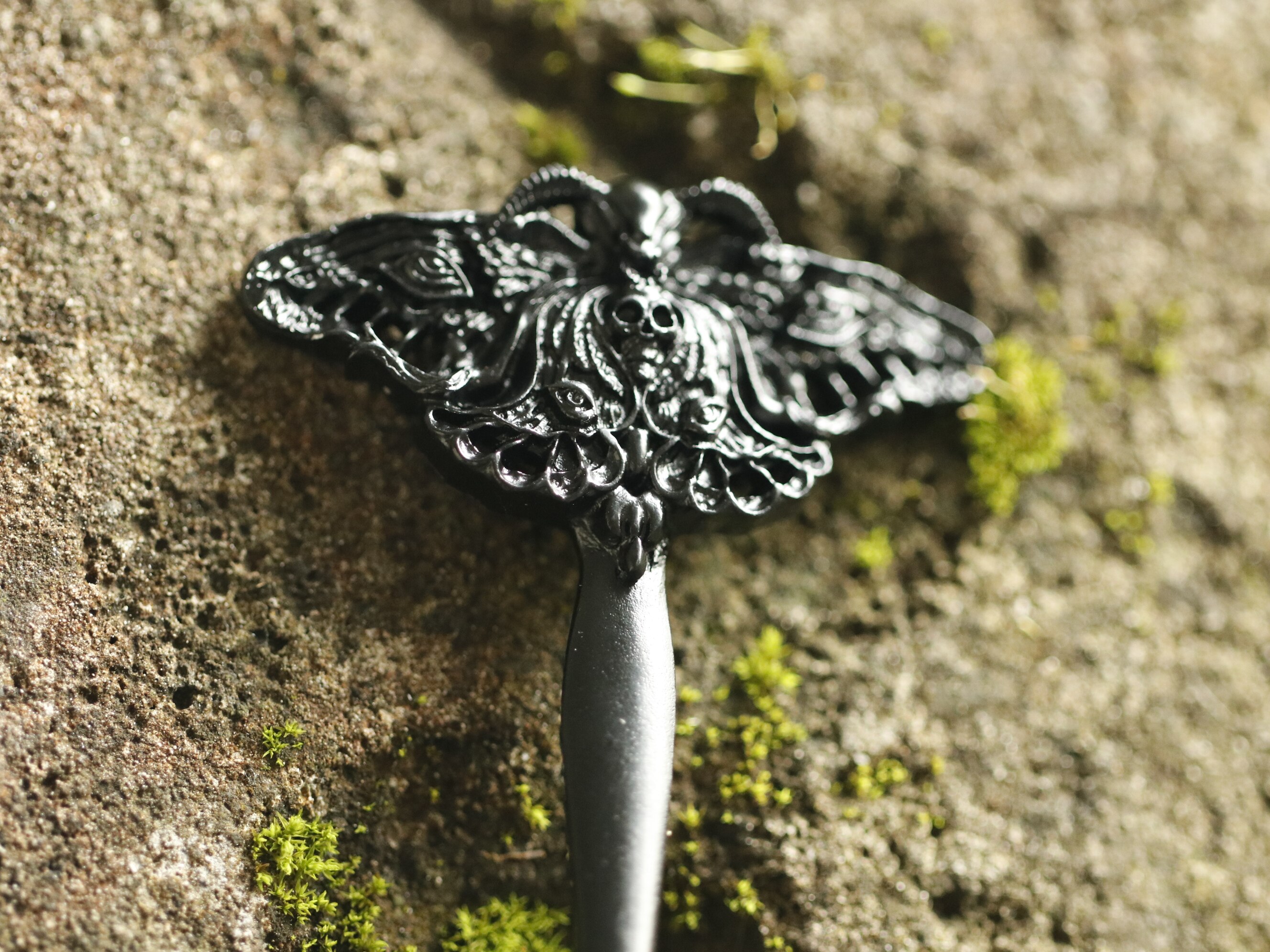 Three-dimensional hair stick Rose skull Wolf moth ... – Grandado