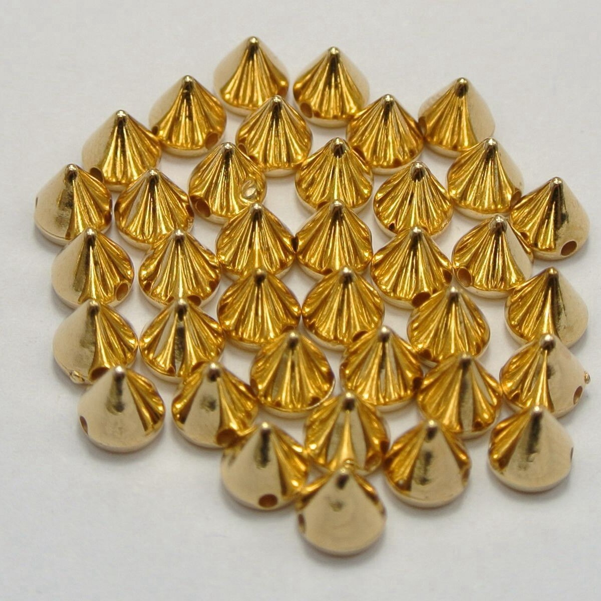 200 Metallic Silver Gold Acryl Rock Punk Spike Tap... – Vicedeal