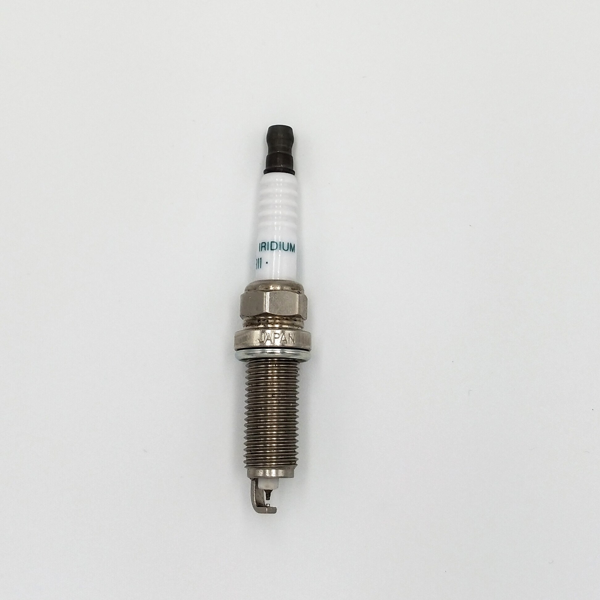 10pcs/lot 22401-JD01B Iridium Spark Plug For Nissa... – Grandado