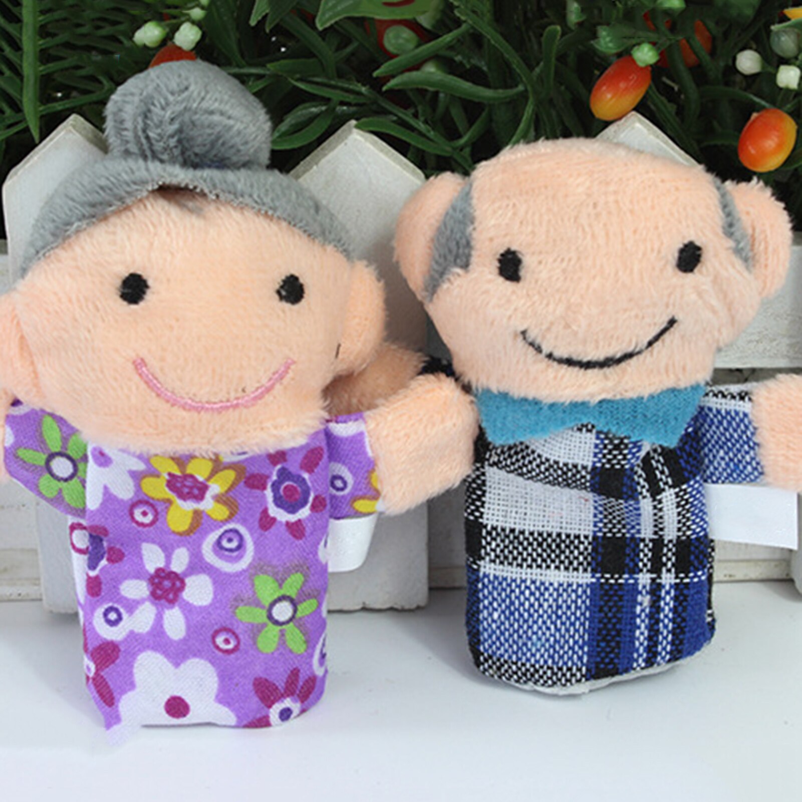 6Pcs Cute Cartoon Finger Toy Family Members Image ... – Grandado