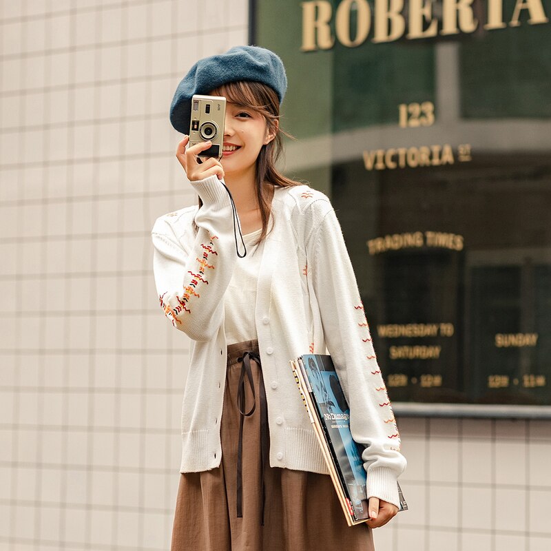 INMAN Autumn V Neck Interesting Contrast Color Emb... – Grandado