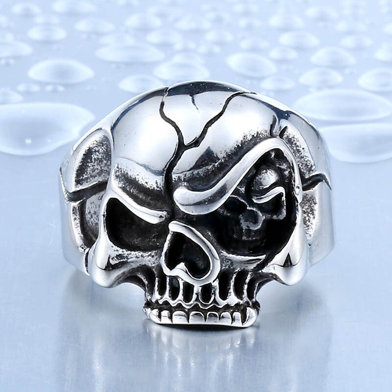 Stalen soldatenschedel in het schedeloog persoonli... – Grandado