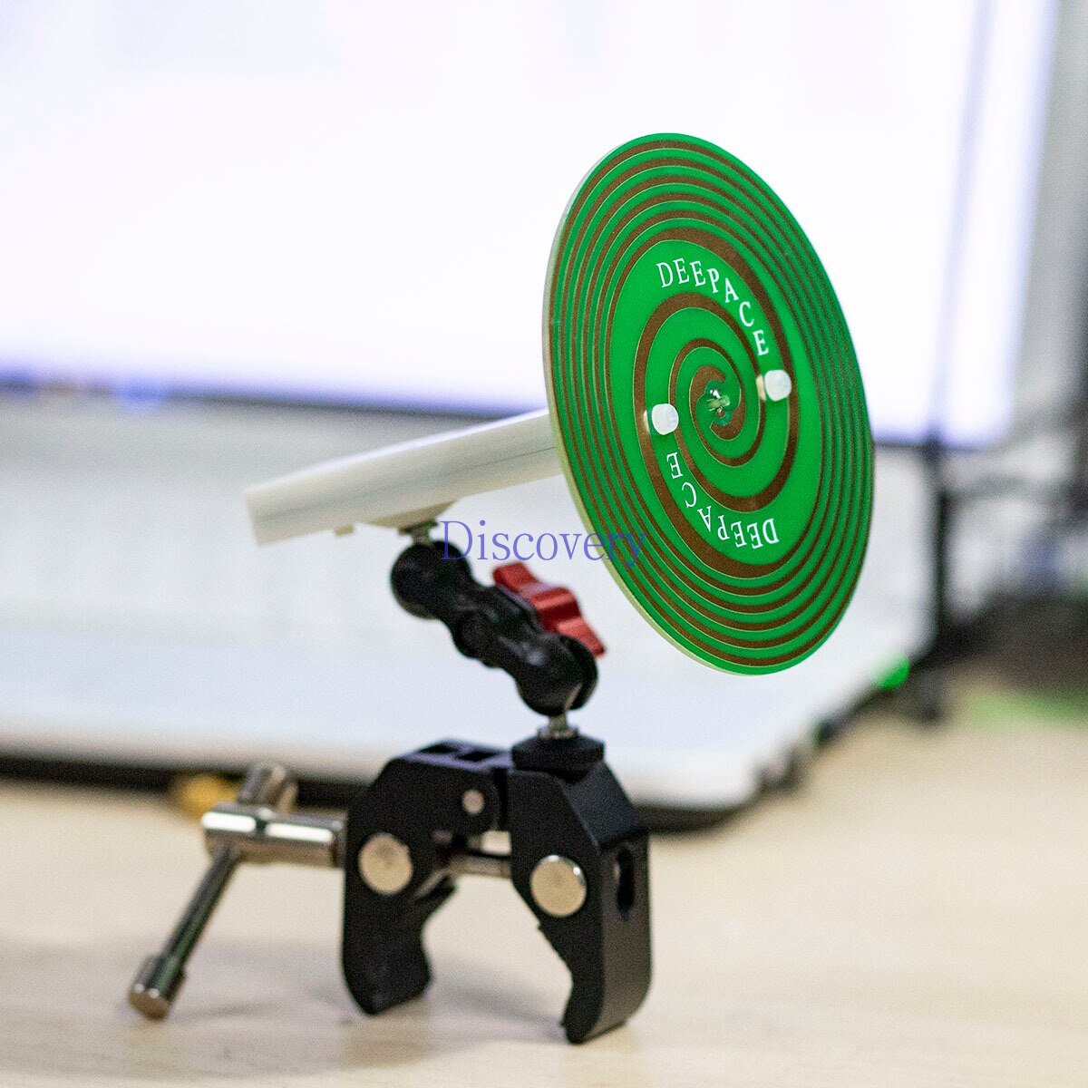 Deepace R104 Ultra-wideband Circularly Polarized A... – Vicedeal