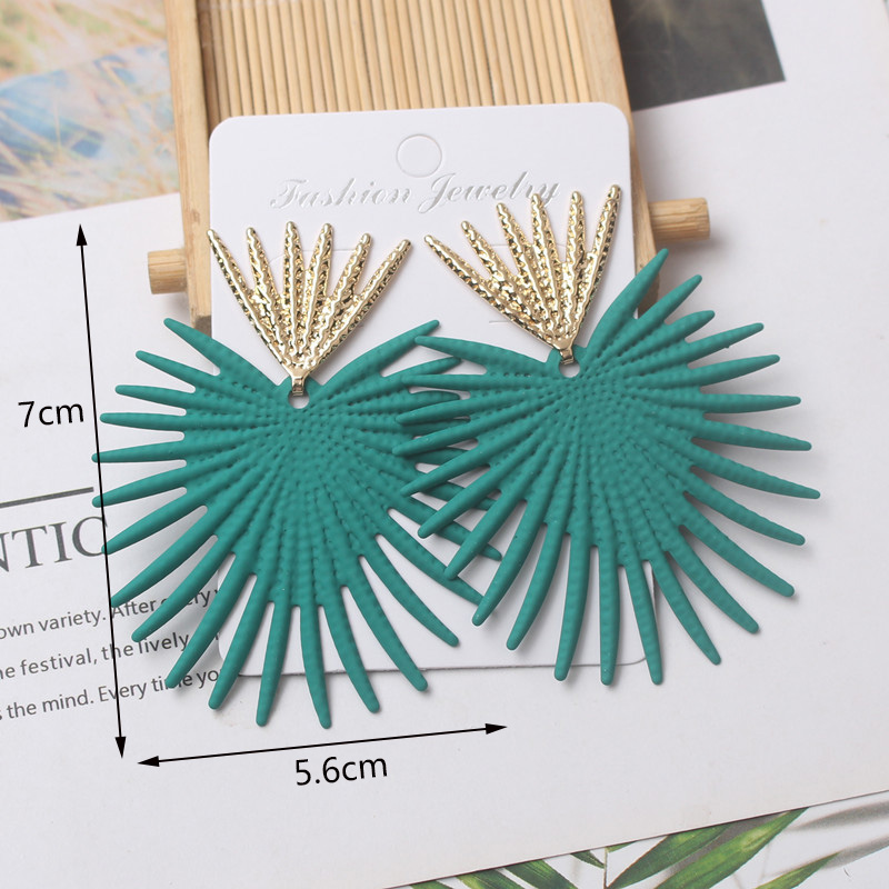 Green Color Hanging Earrinsg for Women Luxury Crys... – Grandado