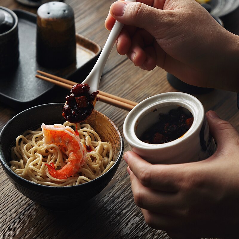 ANTOWALL Chinese style chili pot retro seasoning b... – Grandado