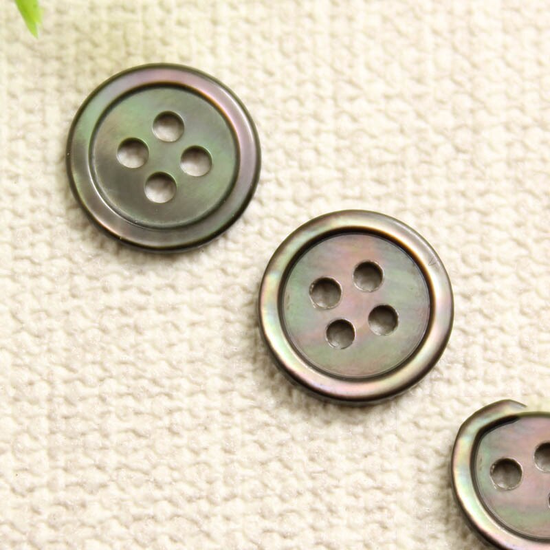 2PCS Black Shell Buttons Spot Fine Edge Four Eye W... – Grandado