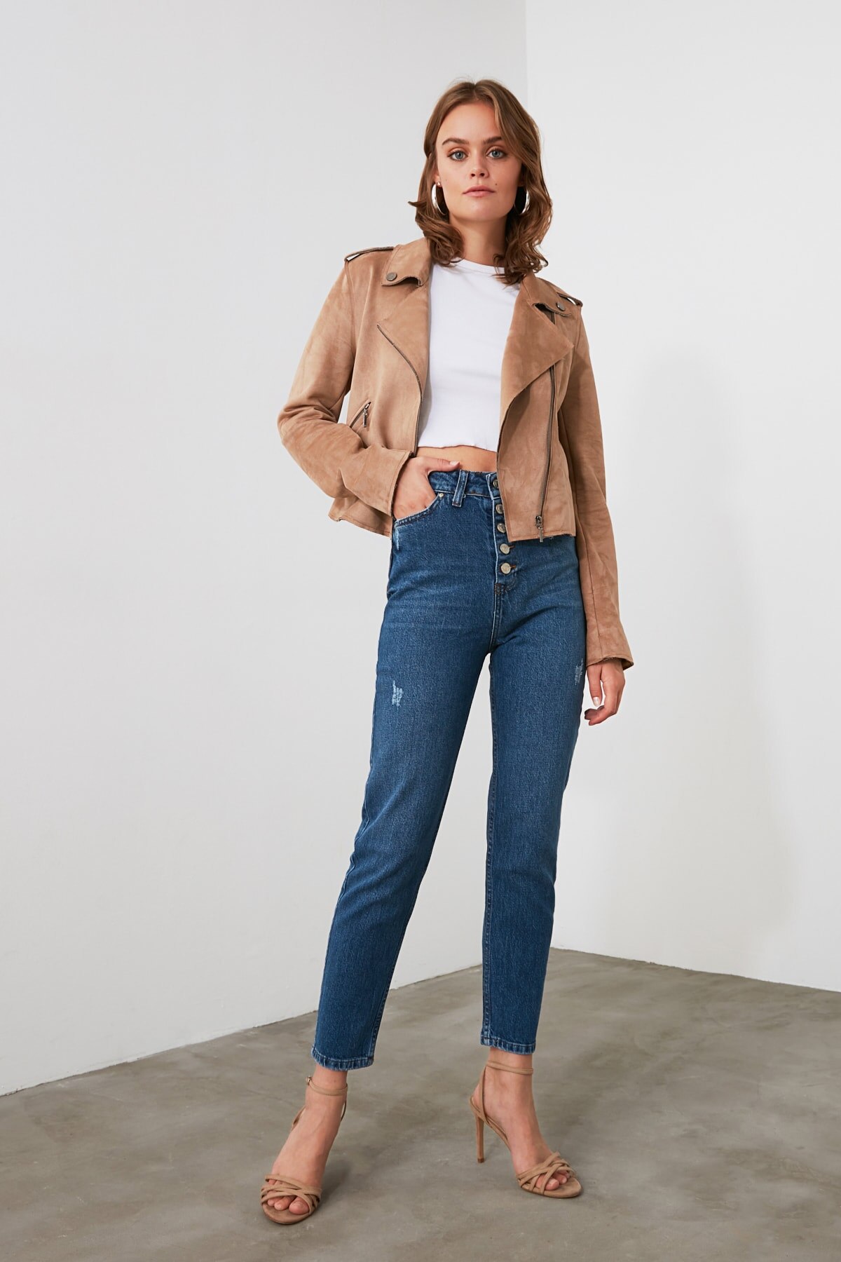 Trendyol Ripped Detailed Front Button High Waist M... – Grandado