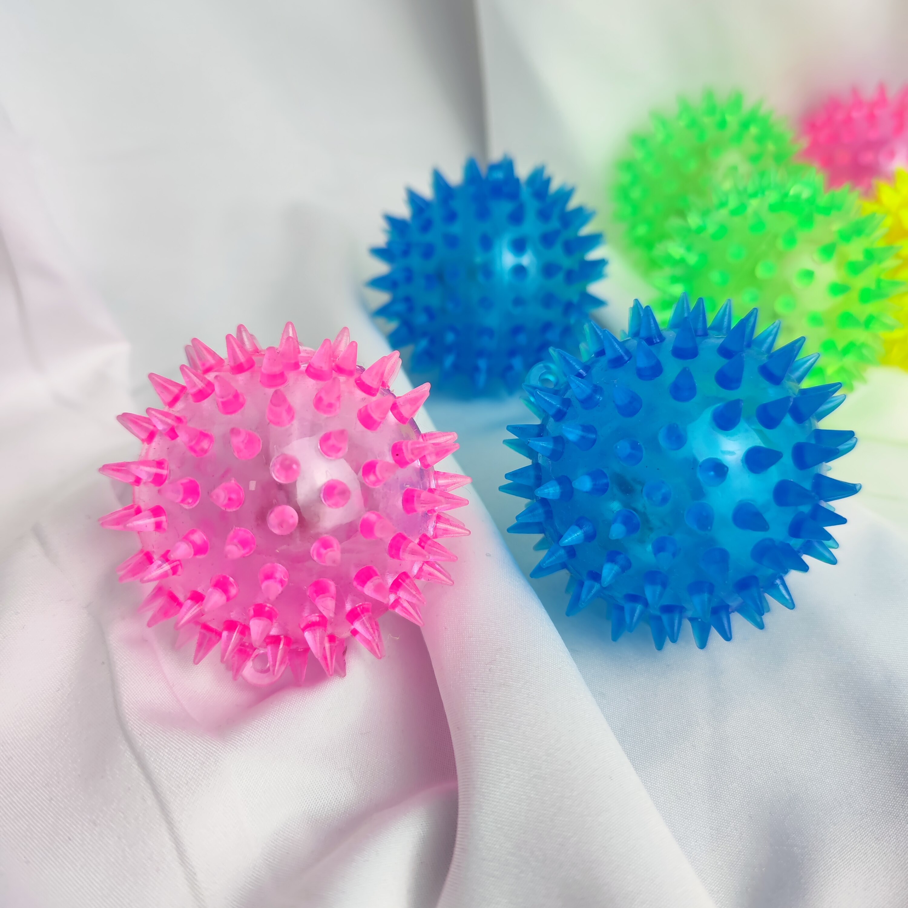 Flashing Spiky Ball Light-Up Rubber High Bouncy Ba... – Vicedeal