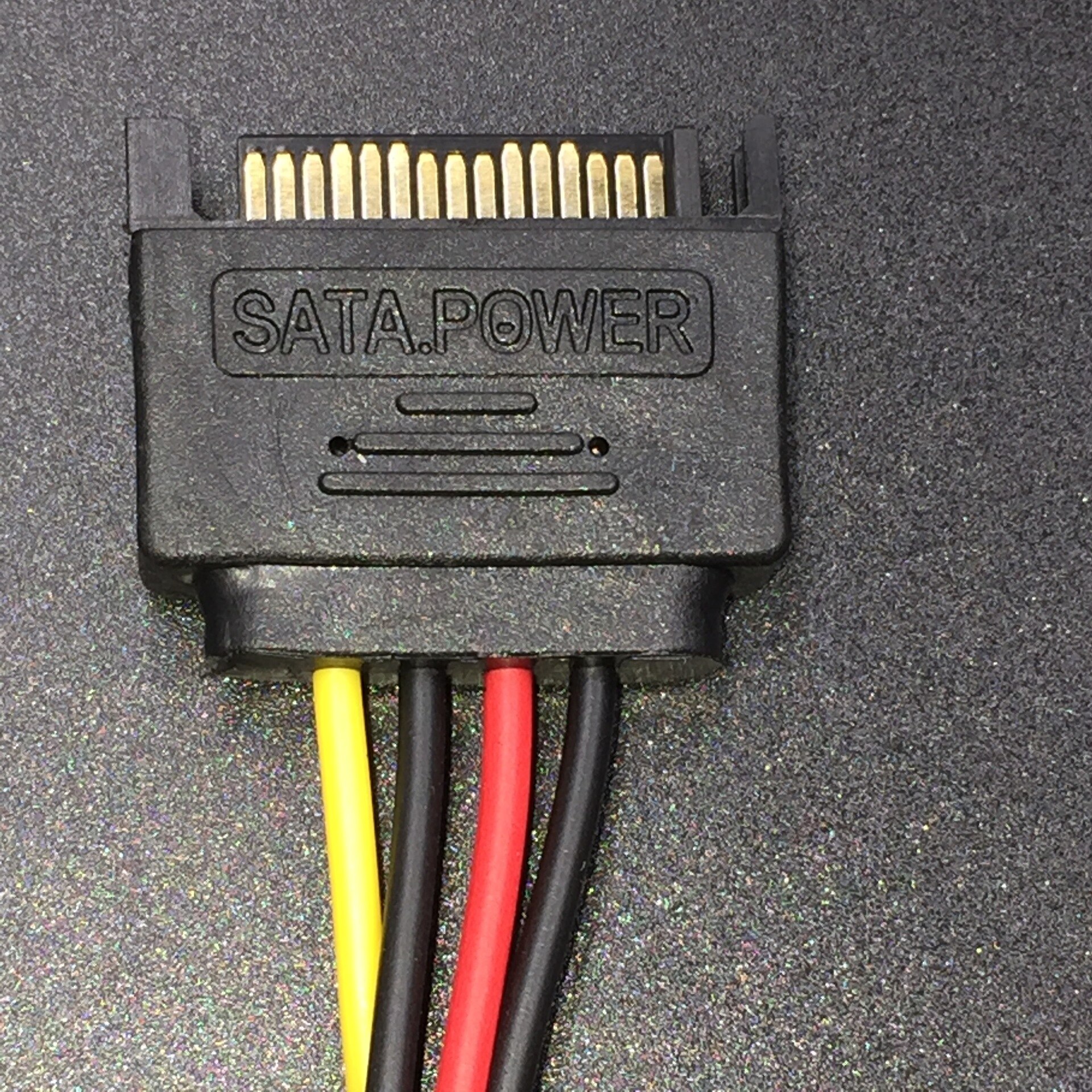 SUOZUN 4Pin IDE Molex to 2 Serial ATA SATA Y Split... – Grandado