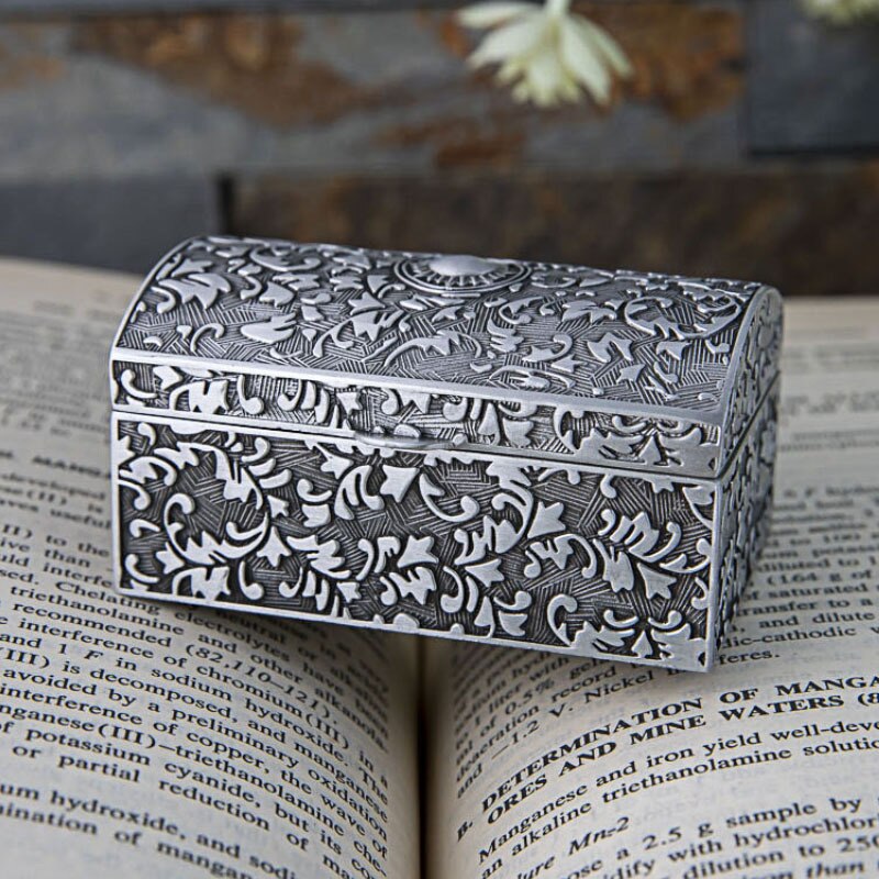 European retro ladies jewelry storage box，Portable... – Grandado