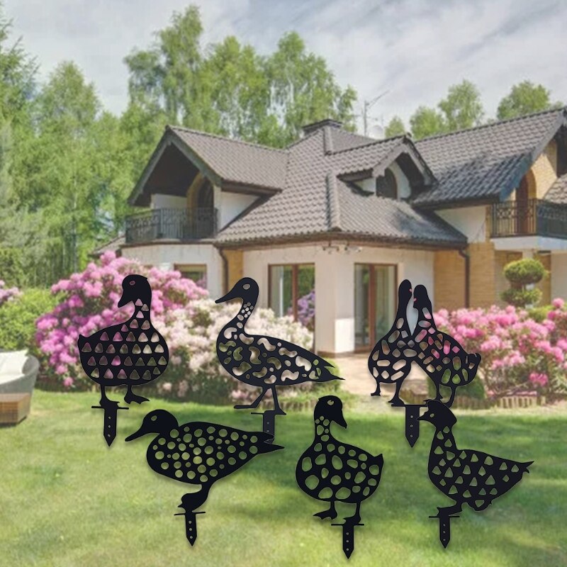 Lifelike Duck Stakes Family Garden Silhouette Pile... – Grandado