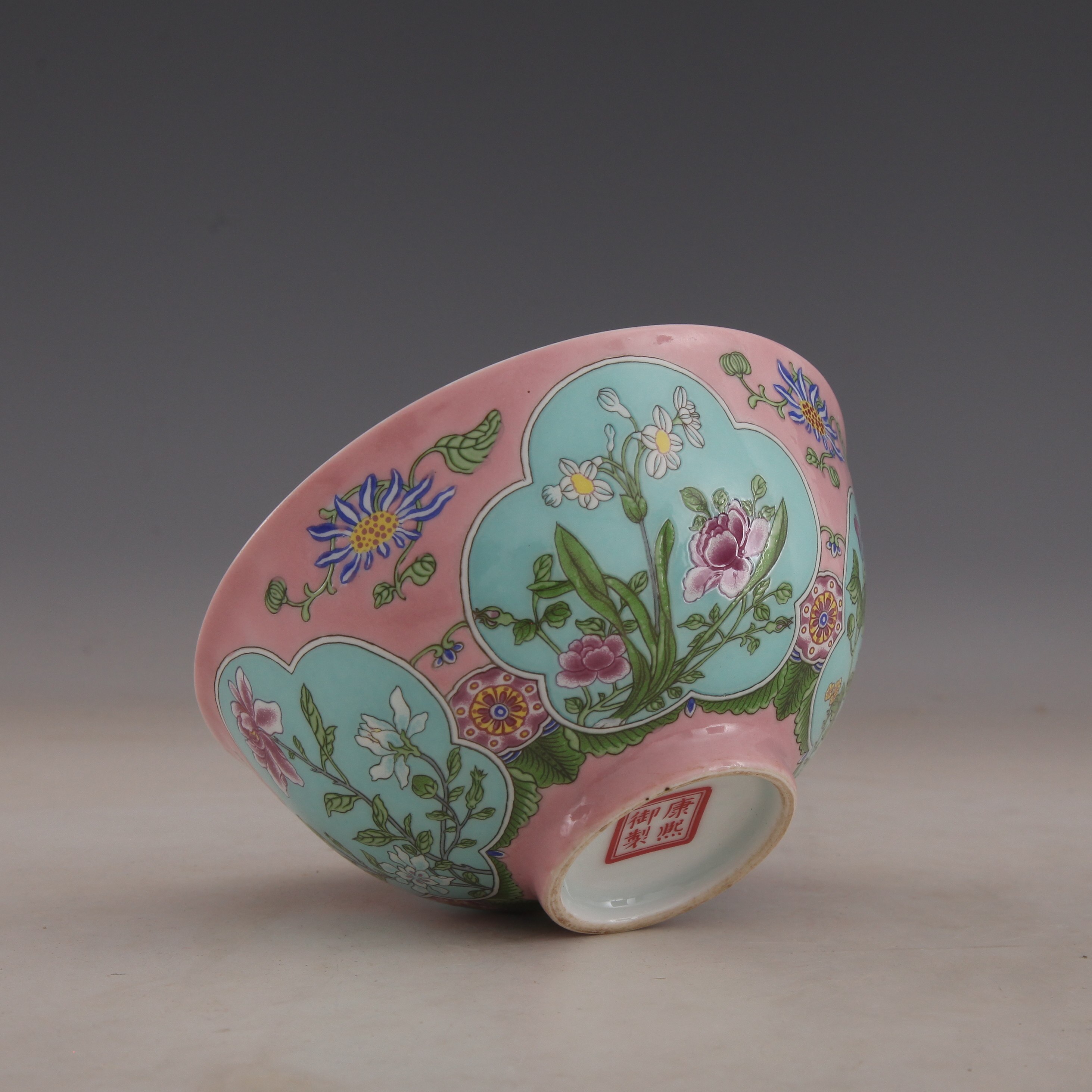 Qing Kangxi-cuenco de flor esmaltada rosada, marca... – Grandado