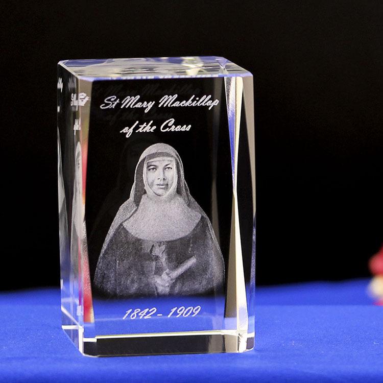 nun crystal engraving crafts Christian souvenirs – Grandado
