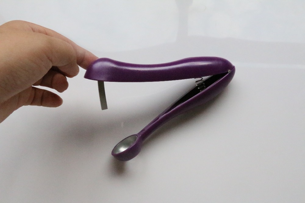 Facemile Press Cherry Pitter Cherry & Olive Corer ... – Grandado