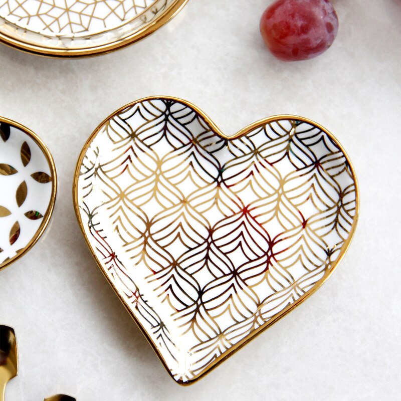 European-style golden luxury Middle Eastern Arabia... – Grandado