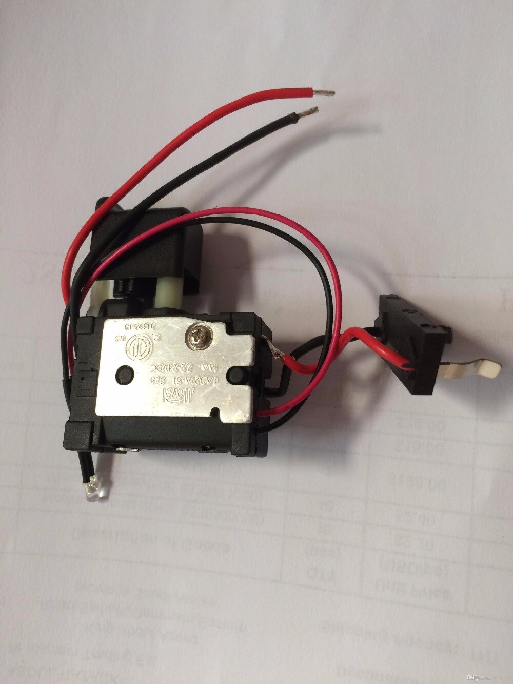 FA021A-51XX mit kabel (Kleine kopf taste) 7,2-24V ... – Vicedeal