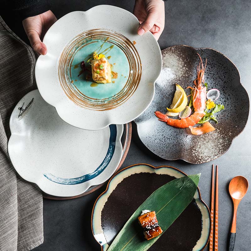 Japanese hand-painted flower-shaped ceramic plate ... – Grandado