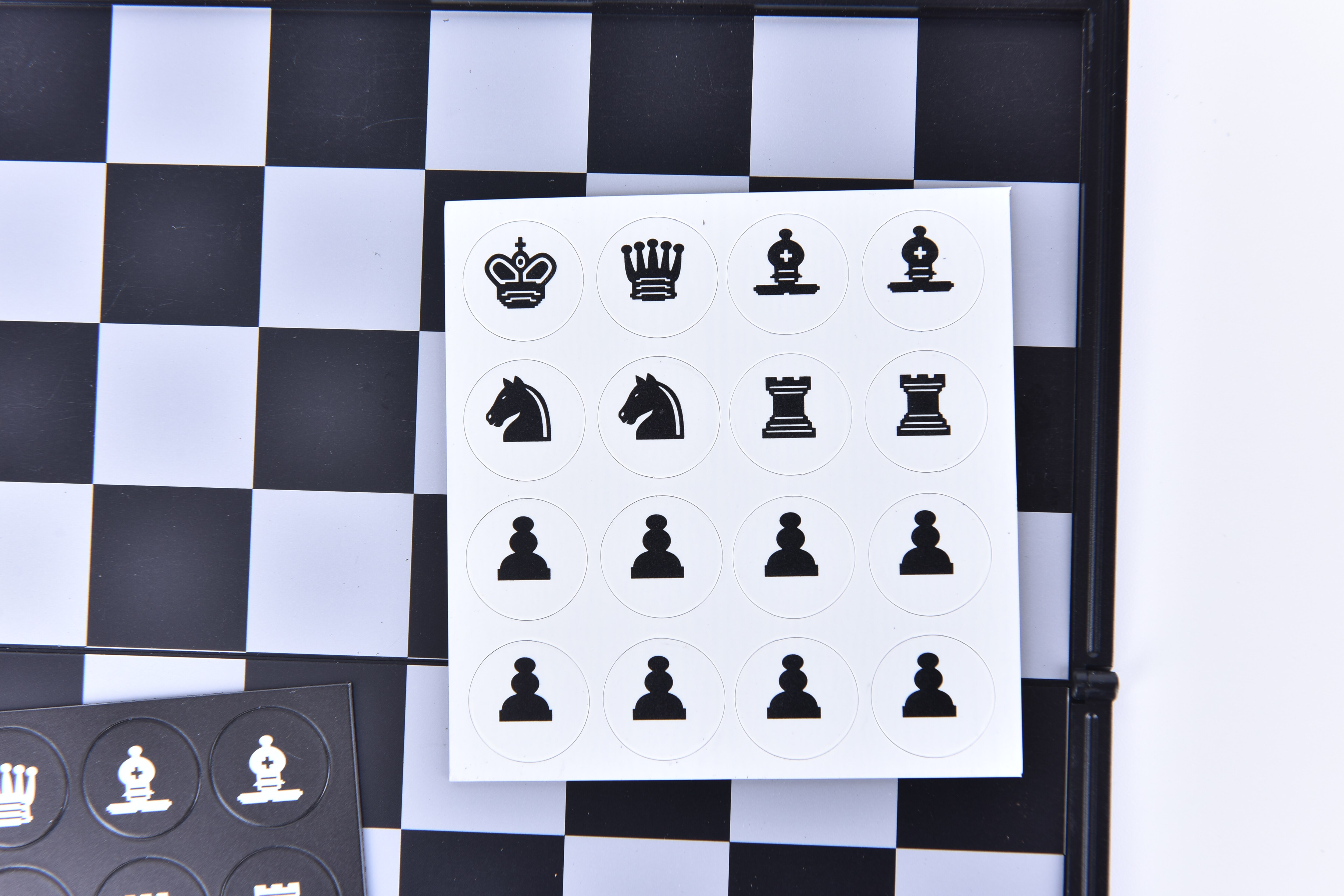 1Set Pocket Chess Set Board Magnetic Checkers Set ... – Vicedeal